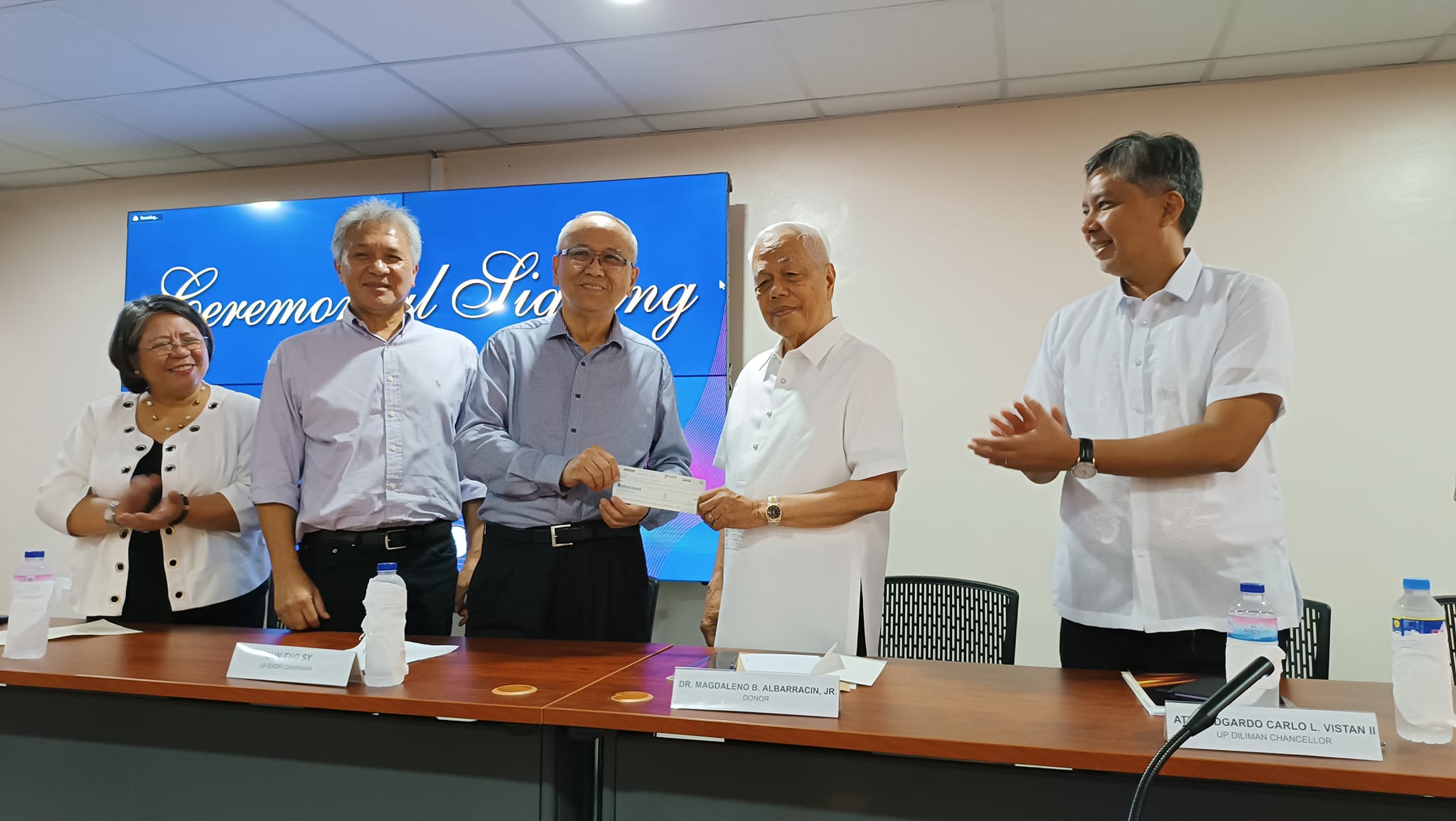 EEEI holds signing of MOA for upgrading, developing laboratory ...